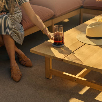 Heavy Outdoor Furniture for Windy Areas: A Comprehensive Guide | Neighbor