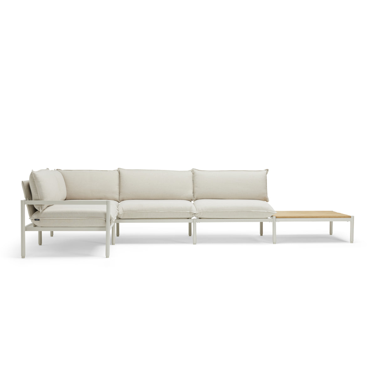Terra Sectional with In-line End Table: An Aluminum Outdoor Sectional ...